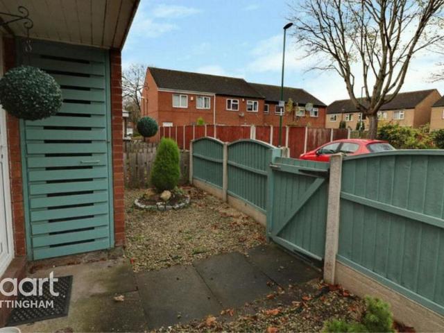 2 bedroom end of terrace house to rent