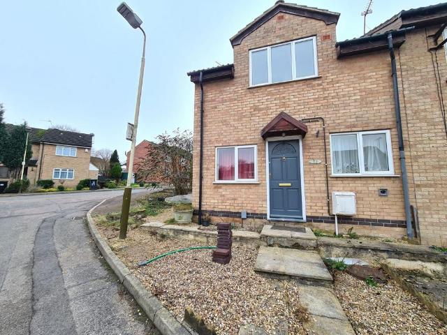 2 bedroom end of terrace house to rent