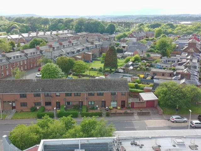 2 bedroom end of terrace house to rent