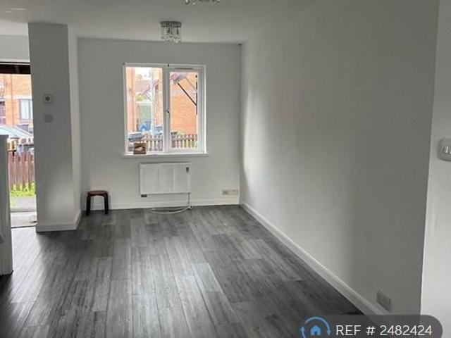 2 bedroom end of terrace house to rent