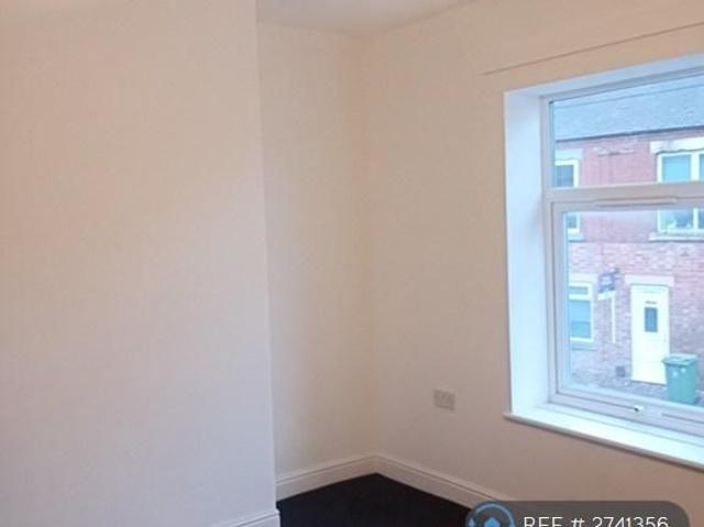 2 bedroom end of terrace house to rent