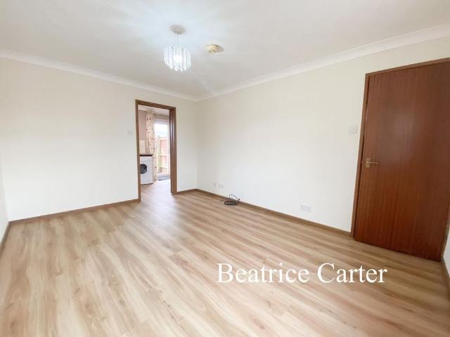 2 bedroom end of terrace house to rent