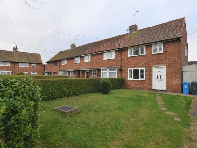 2 bedroom end of terrace house to rent
