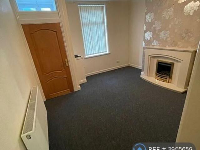 2 bedroom end of terrace house to rent