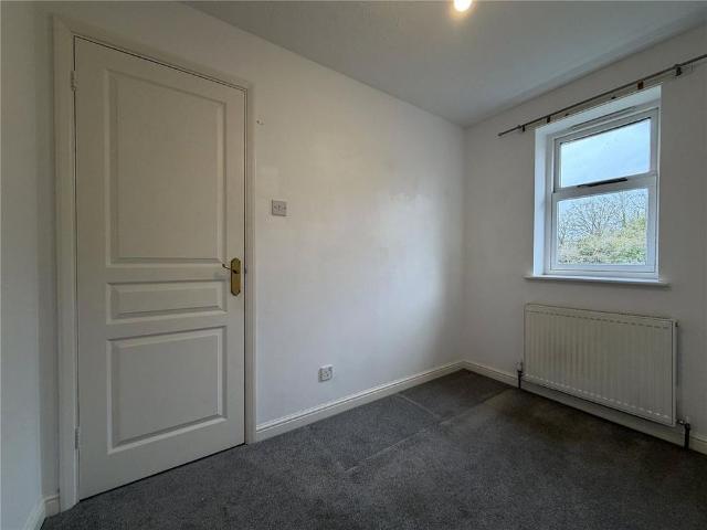 2 bedroom end of terrace house to rent