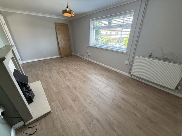 2 bedroom end of terrace house to rent