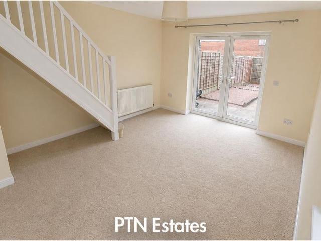 2 bedroom end of terrace house to rent