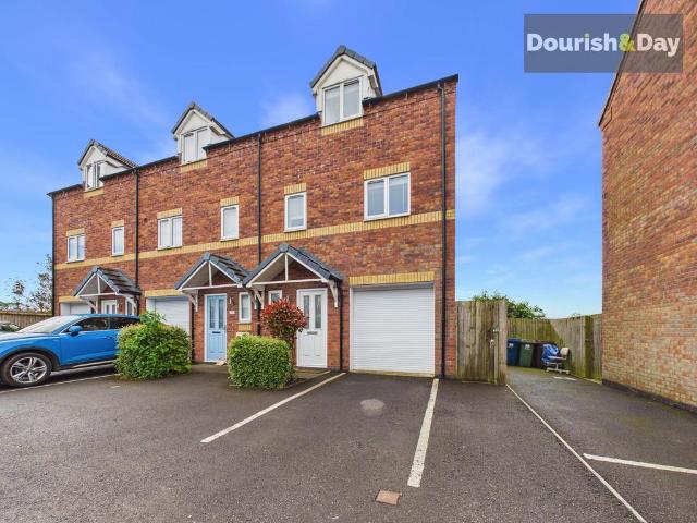 2 bedroom end of terrace house to rent
