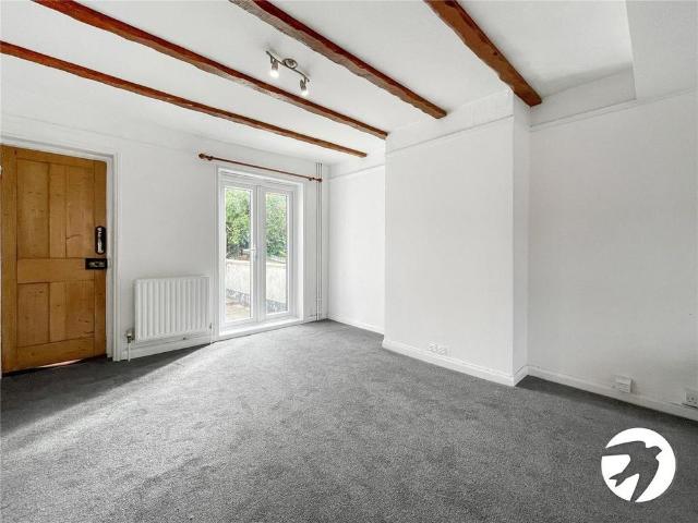 2 bedroom end of terrace house to rent