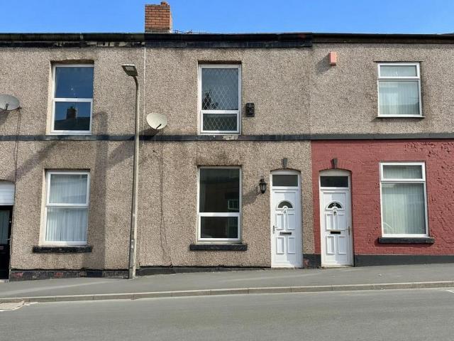 2 bedroom end of terrace house to rent