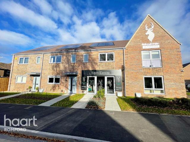 2 bedroom end of terrace house to rent