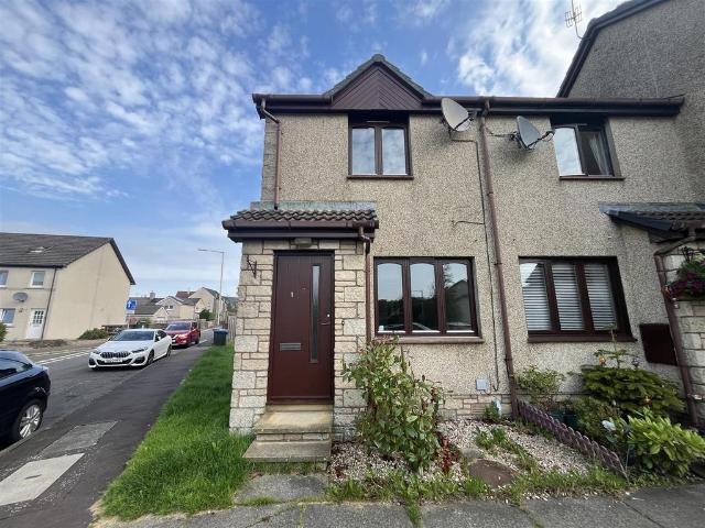 2 bedroom end of terrace house to rent