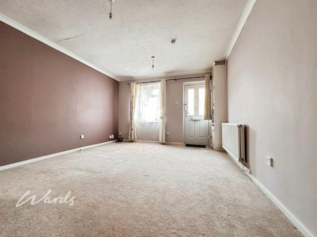 2 bedroom end of terrace house to rent