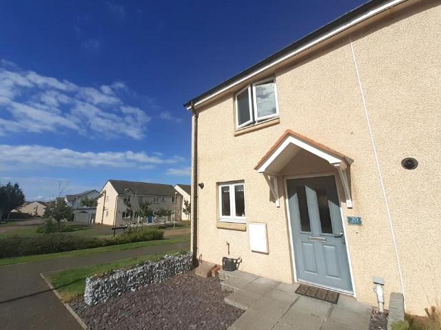 2 bedroom end of terrace house to rent