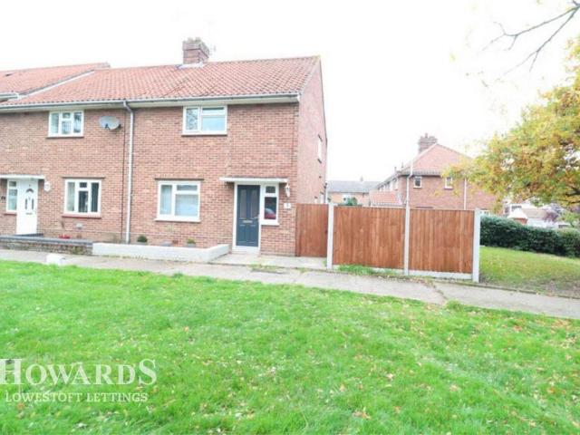 2 bedroom end of terrace house to rent