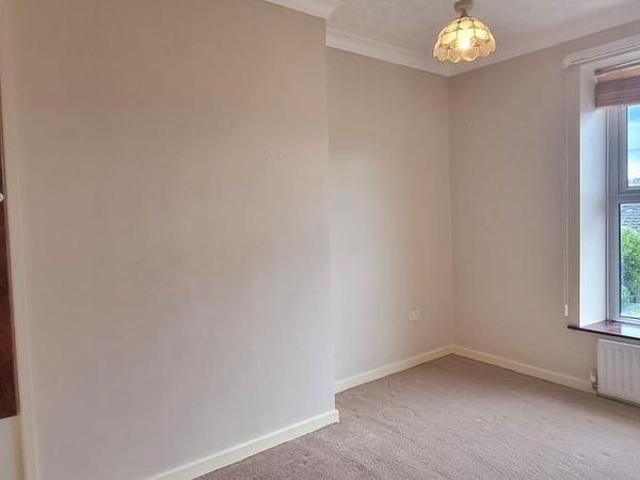 2 bedroom end of terrace house to rent
