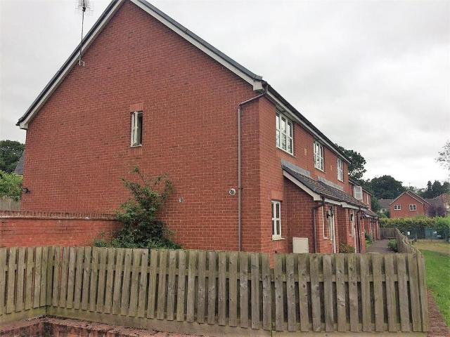 2 bedroom end of terrace house to rent