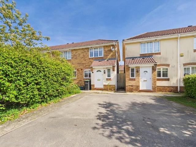 2 bedroom end of terrace house to rent