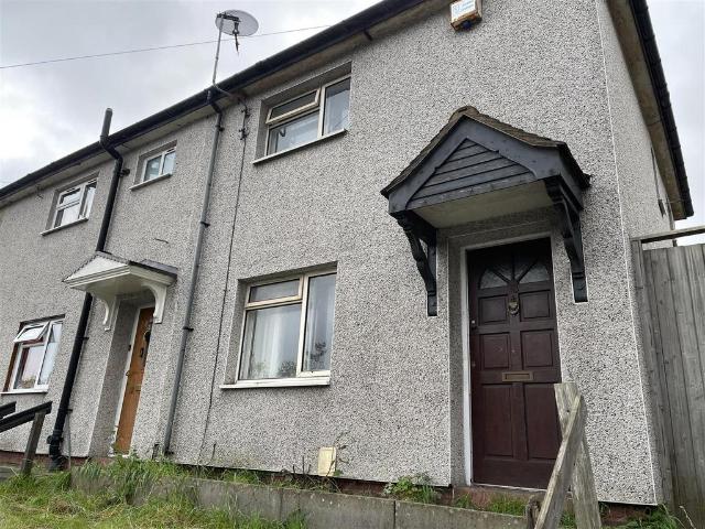 2 bedroom end of terrace house to rent