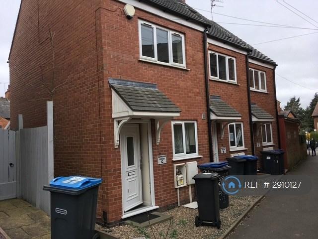 2 bedroom end of terrace house to rent