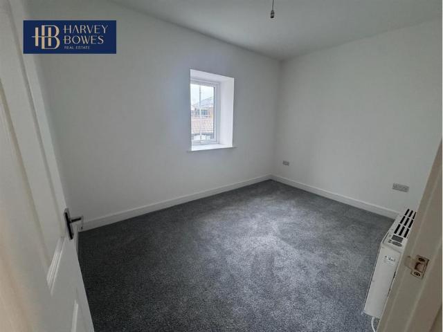 2 bedroom end of terrace house to rent