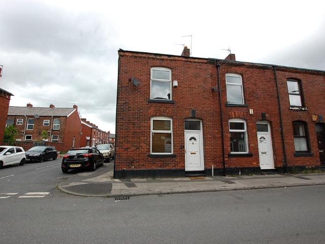 2 bedroom end of terrace house to rent