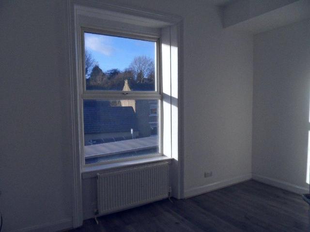 2 bedroom end of terrace house to rent