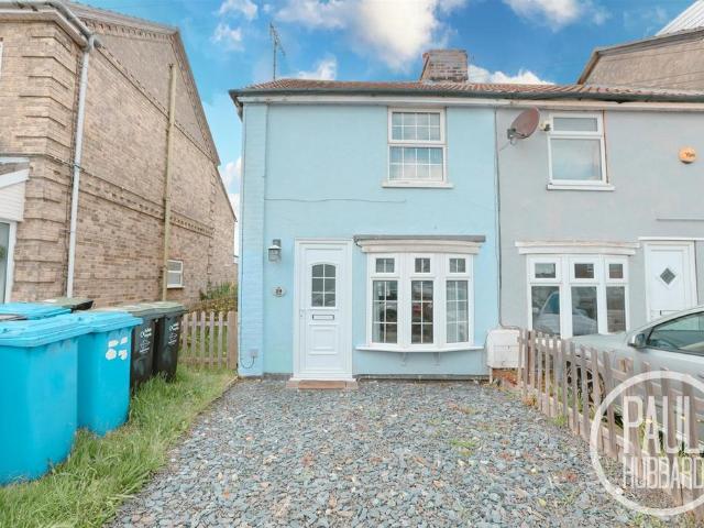 2 bedroom end of terrace house to rent
