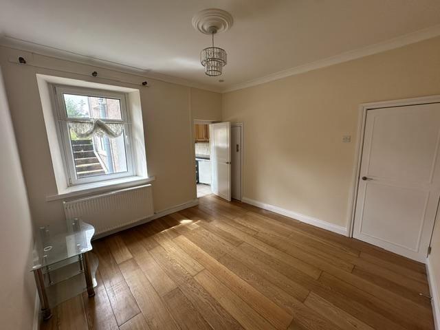 2 bedroom end of terrace house to rent