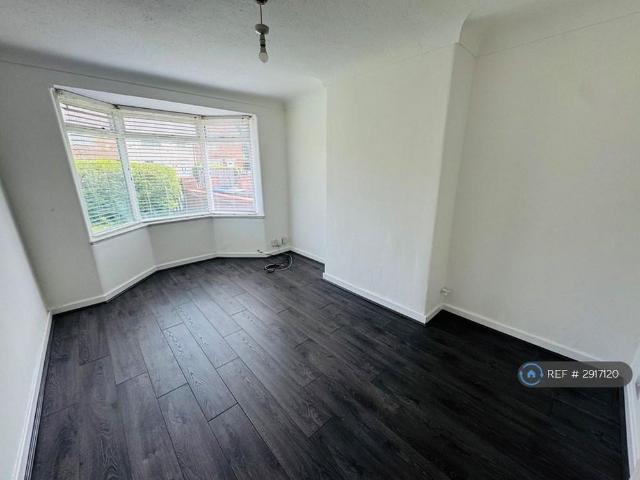 2 bedroom end of terrace house to rent