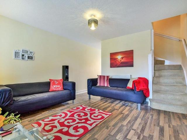 2 bedroom end of terrace house to rent
