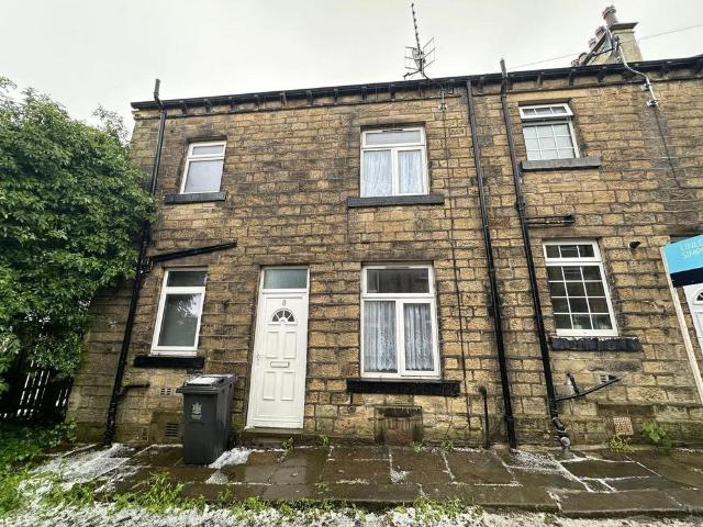 2 bedroom end of terrace house to rent