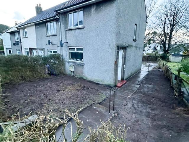 2 bedroom end of terrace house to rent