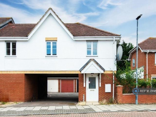 2 bedroom end of terrace house to rent