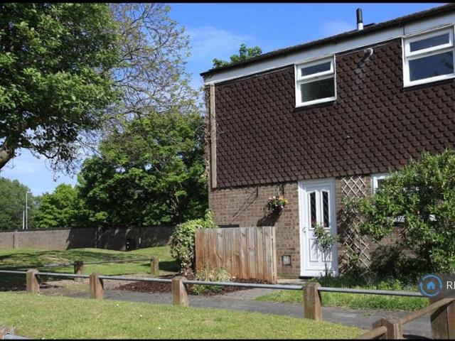 2 bedroom end of terrace house to rent