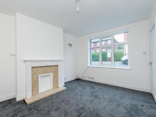 2 bedroom end of terrace house to rent