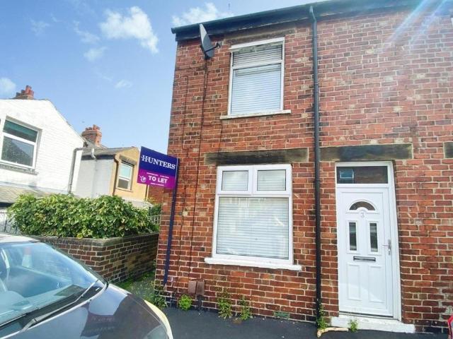 2 bedroom end of terrace house to rent