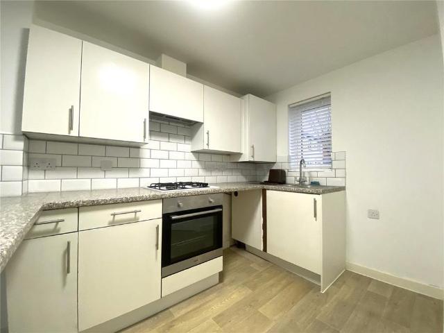 2 bedroom end of terrace house to rent