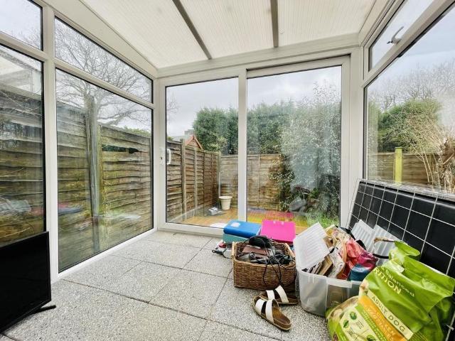 2 bedroom end of terrace house to rent