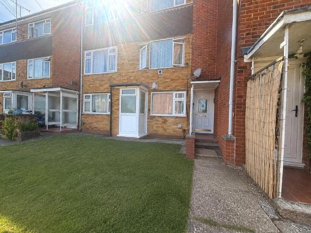 2 bedroom end of terrace house to rent