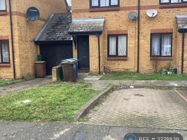 2 bedroom end of terrace house to rent