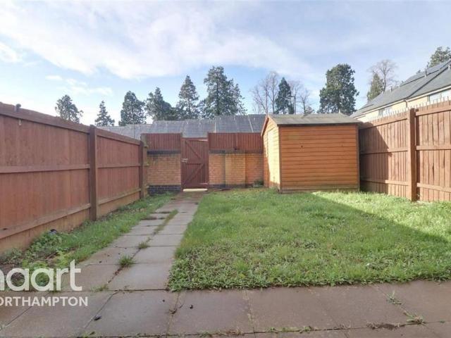 2 bedroom end of terrace house to rent