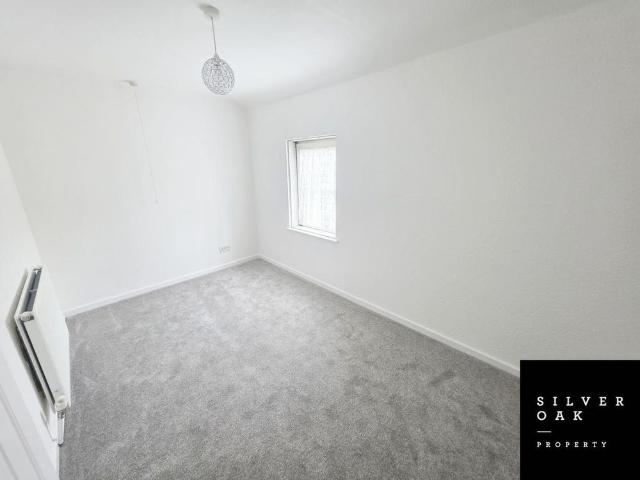 2 bedroom end of terrace house to rent