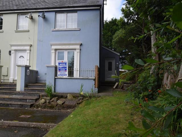 2 bedroom end of terrace house to rent
