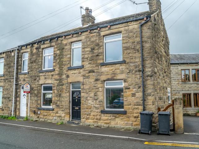 2 bedroom end of terrace house to rent