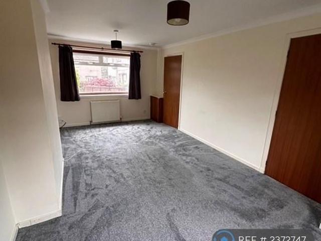 2 bedroom end of terrace house to rent