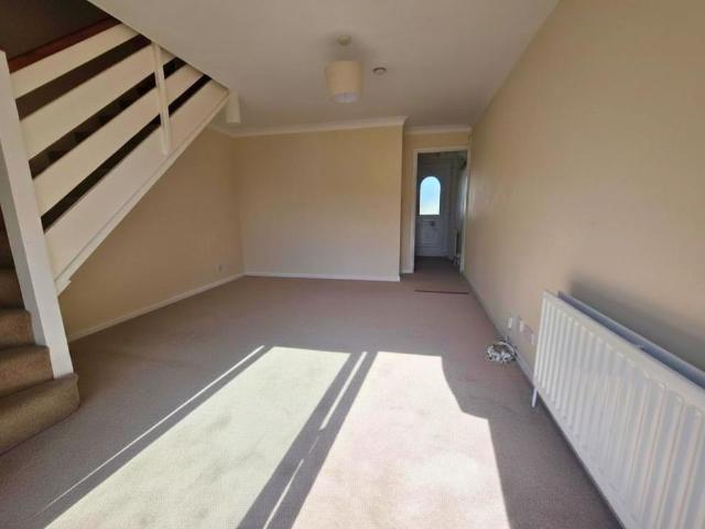 2 bedroom end of terrace house to rent