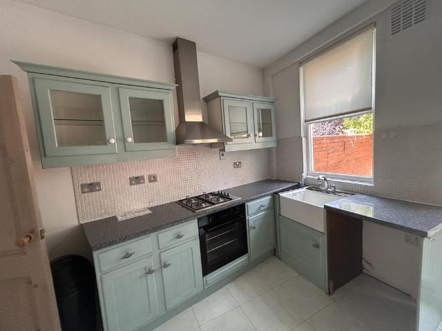 2 bedroom end of terrace house to rent