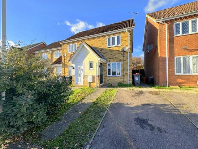 2 bedroom end of terrace house to rent