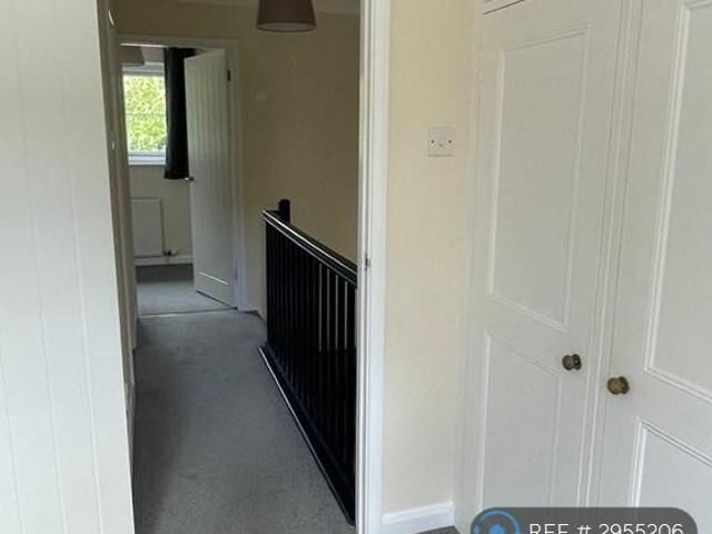 2 bedroom end of terrace house to rent